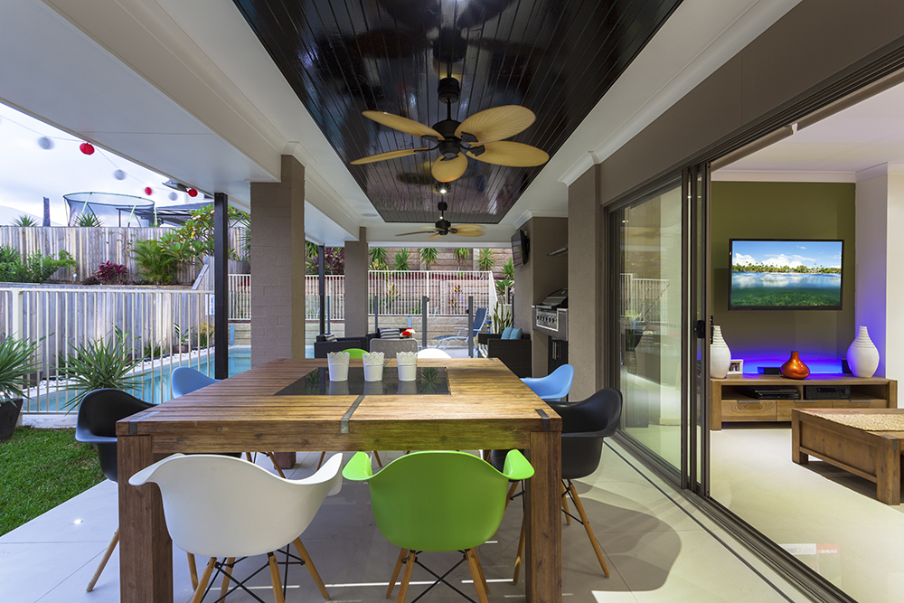 5 Ideas For Painting Your Outdoor Entertainment Area This Season ...